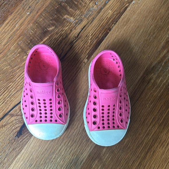 Native Shoes | Shoes | Native Shoes Jefferson Pink Sneakers Rubber Size ...
